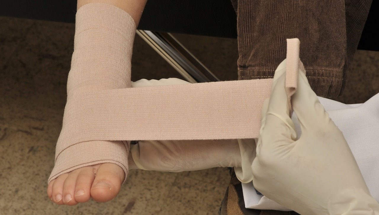Hartmann Deluxe 480 LF Elastic Bandages | Orthopedic Compression ...